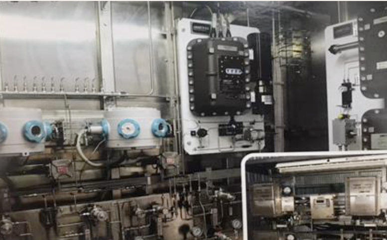 The Sampling System Inside Of The Analyzer House – HyperWave